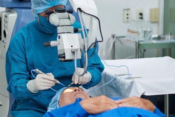 Age Related Health Issues Like Cataracts are Common - Are You Prepared ...