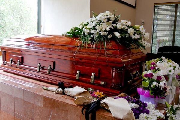 Funeral or Something Else? What To Know About a Celebration-of-Life Service